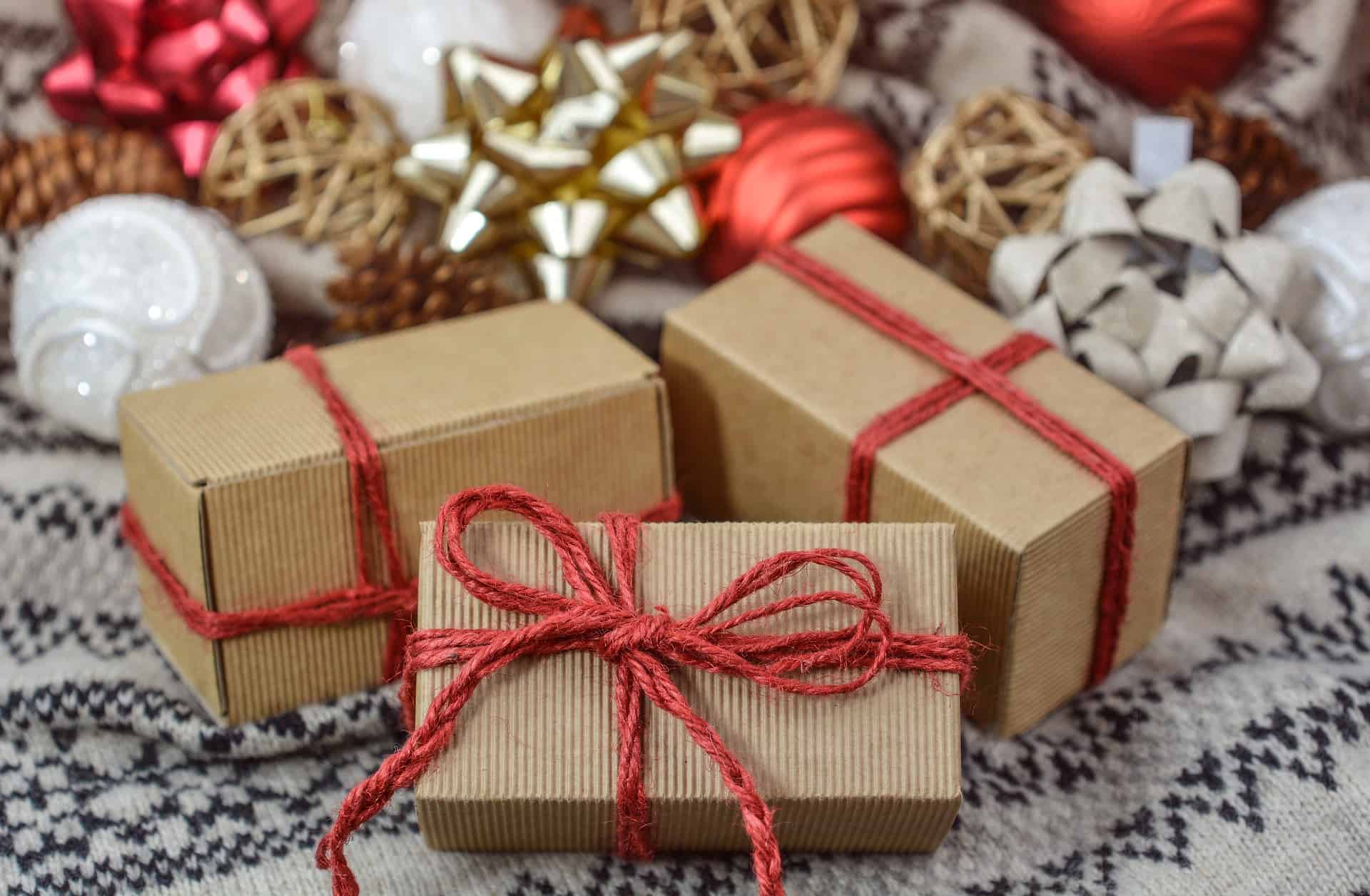 Packaging Natalizio con le scatole riciclabili